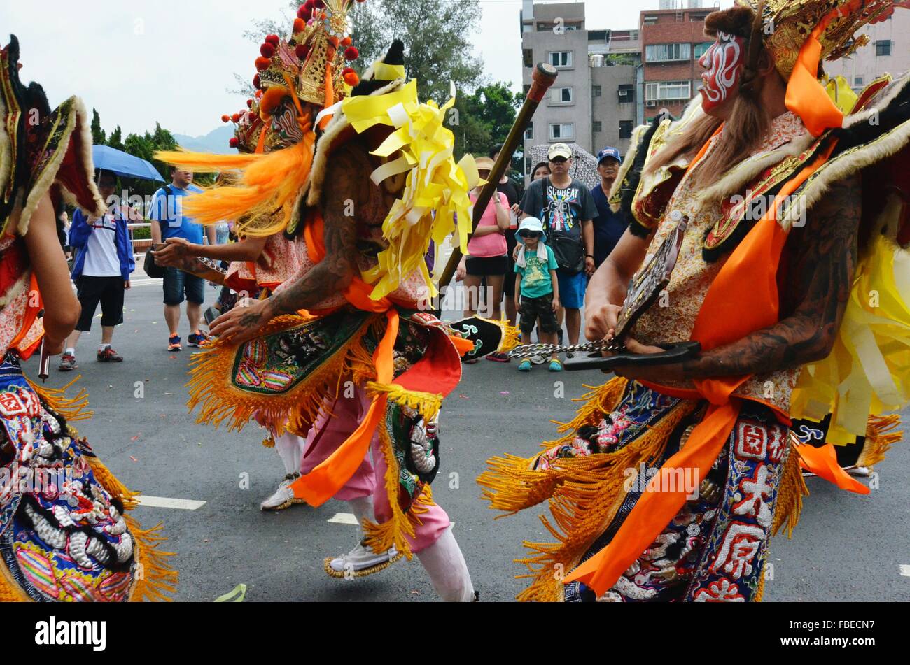 People dressed in traditional clothing hi-res stock photography and ...