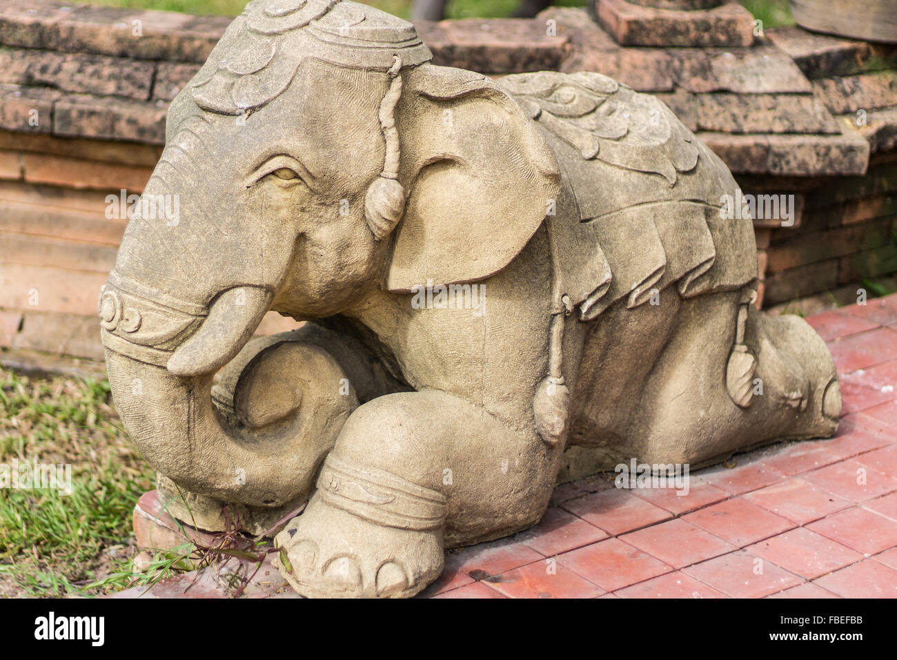 Asian elephant statue hi-res stock photography and images - Alamy