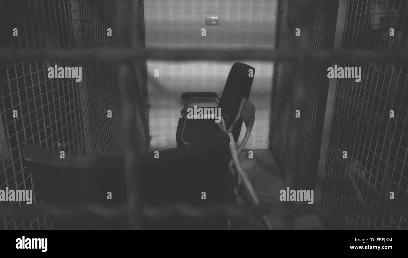 Crime cell hi-res stock photography and images - Alamy