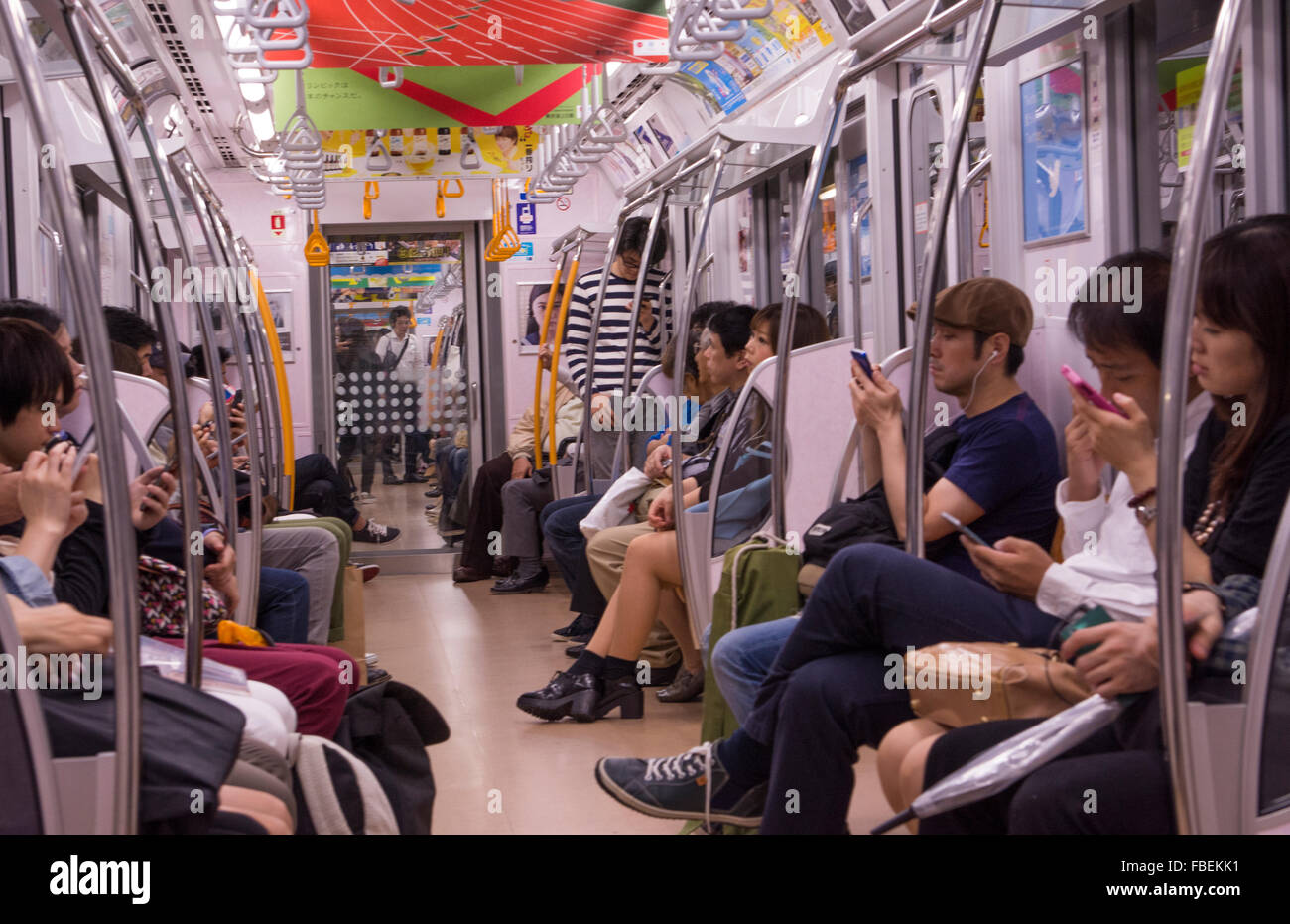 Crowded Subway Train Car Stock Photos & Crowded Subway Train Car Stock ...