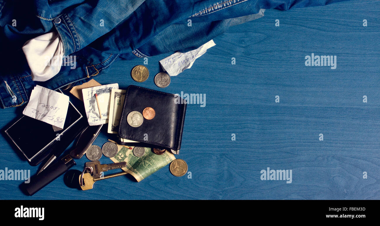 Contents of pockets hi-res stock photography and images - Alamy