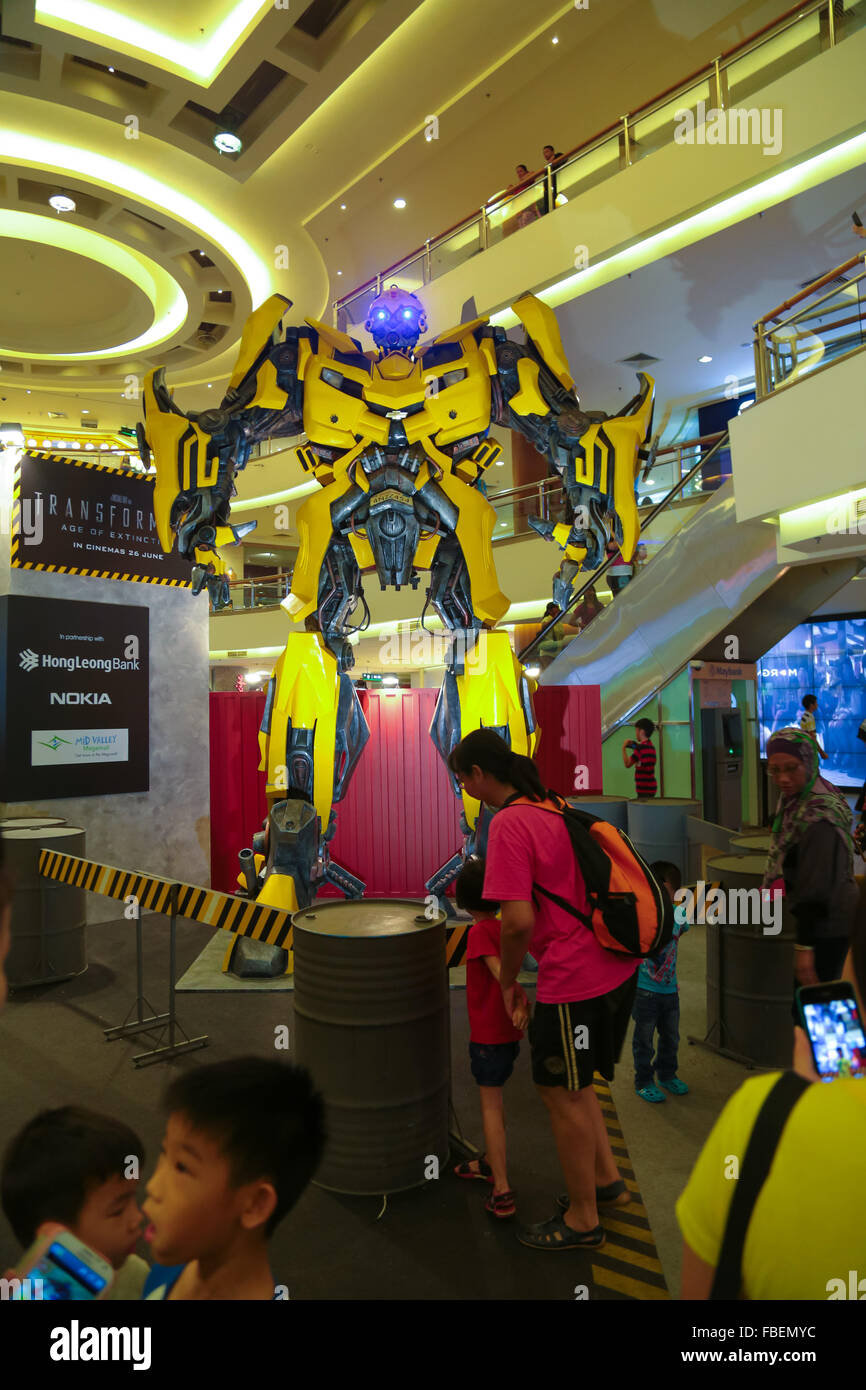 Crowd visiting the Transformer model display at a Malaysia shopping ...