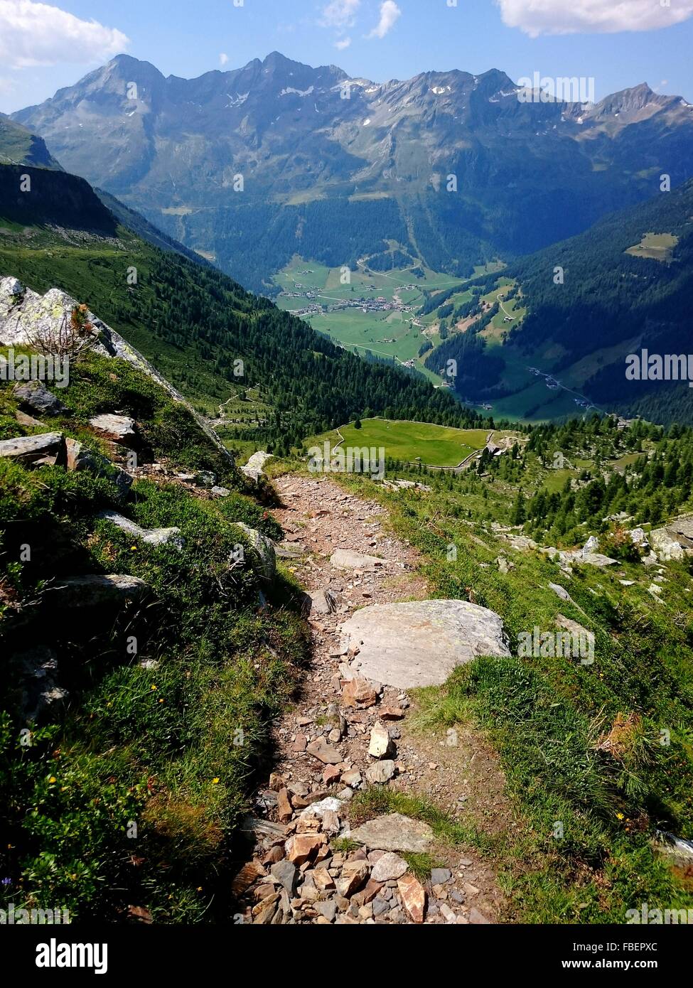 Pathway in the mountains hi-res stock photography and images - Alamy