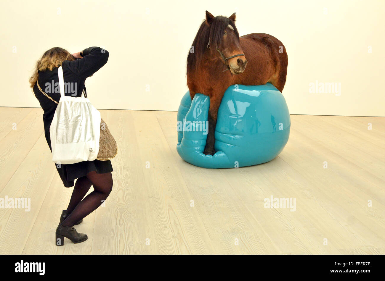 Soheila sokhanvari hi-res stock photography and images - Alamy