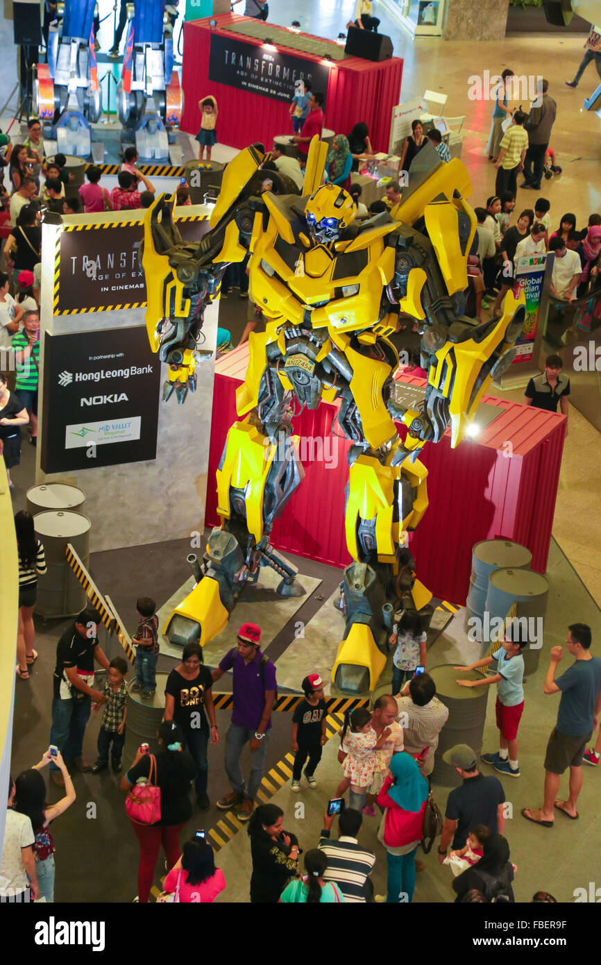 Crowd visiting the Transformer model display at a Malaysia shopping ...