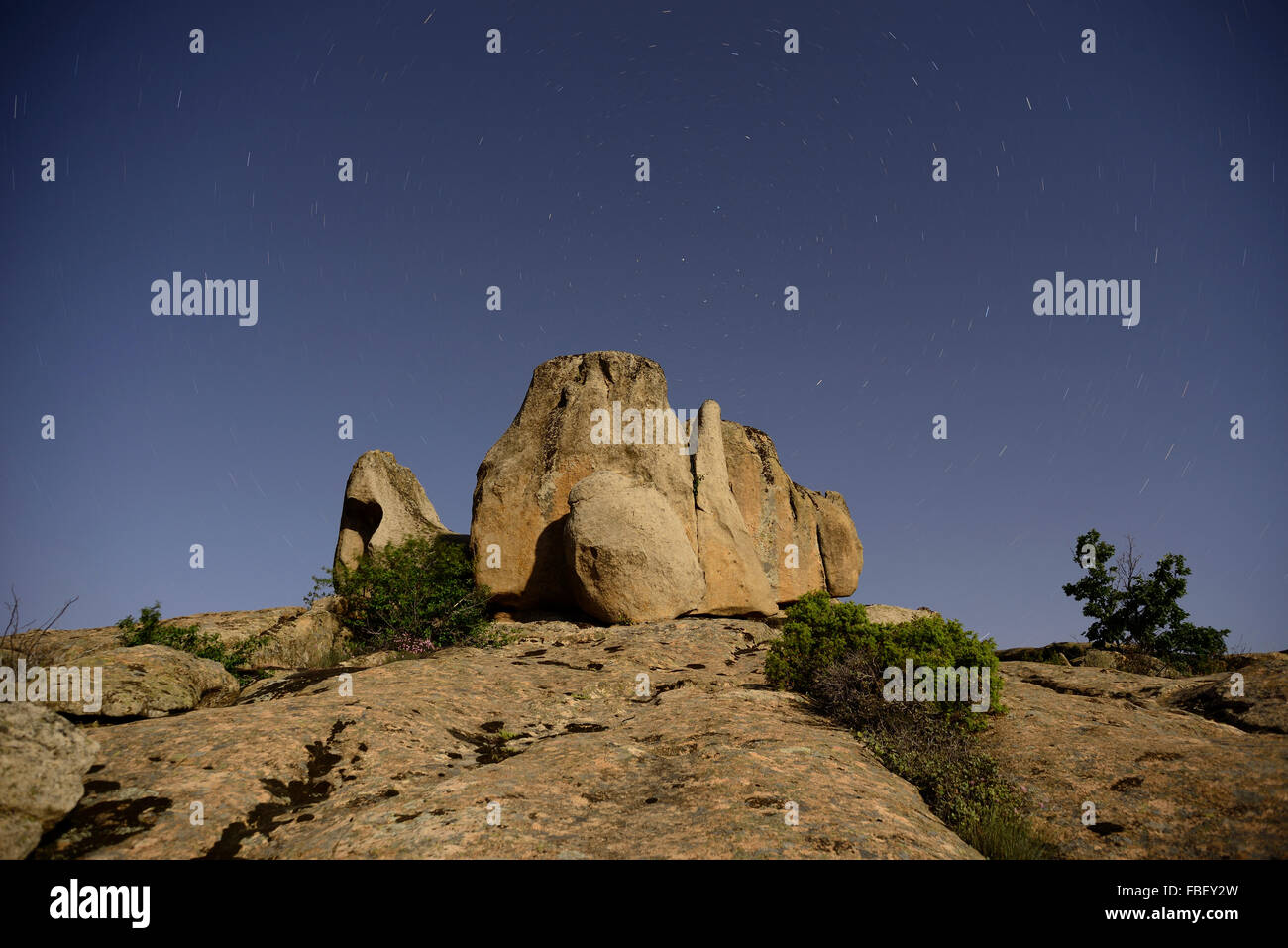 Big rocks hi-res stock photography and images - Alamy
