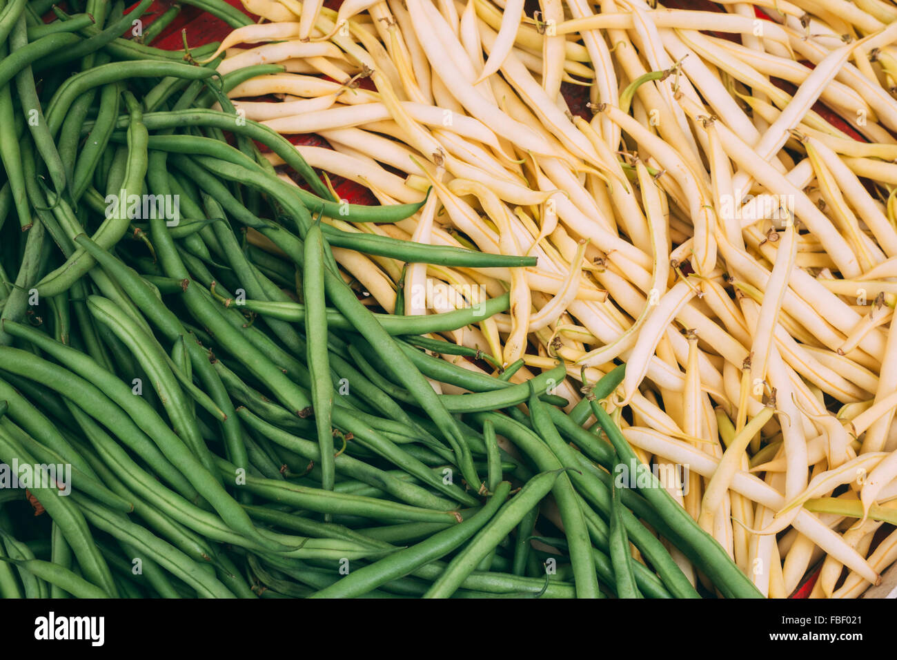Green and yellow beans hi-res stock photography and images - Alamy