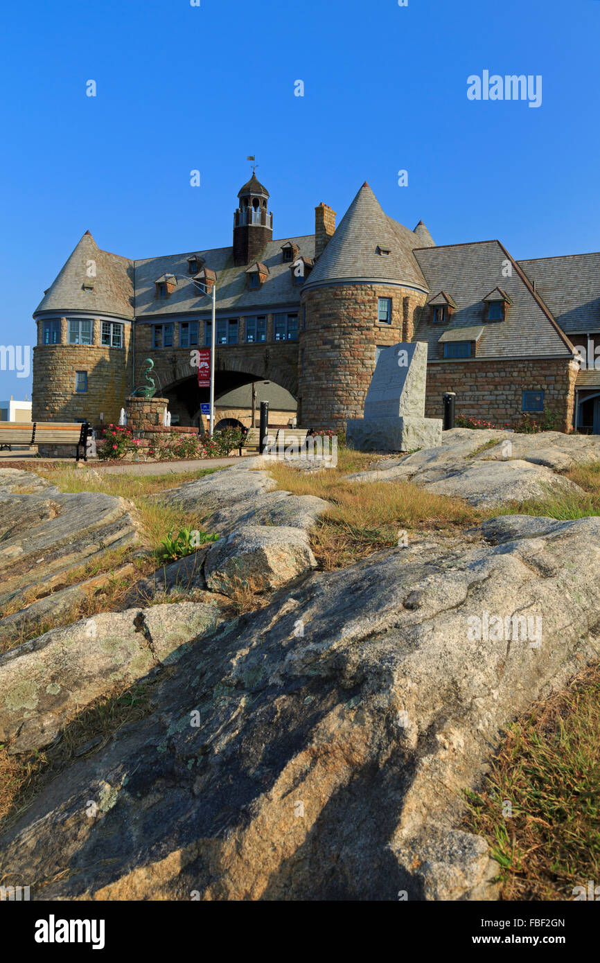 Island towers hi-res stock photography and images - Alamy