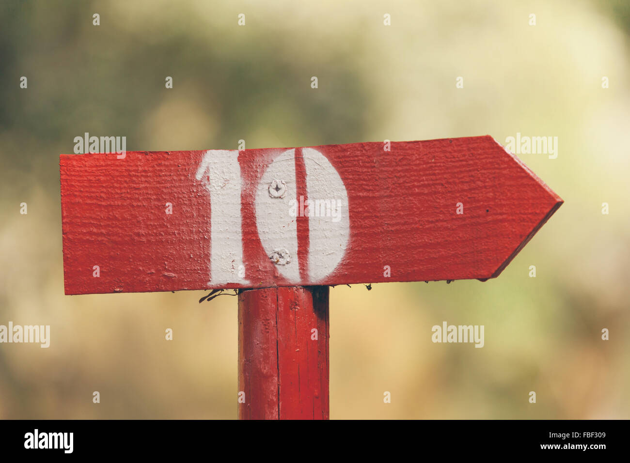 Number 10 sign hi-res stock photography and images - Alamy