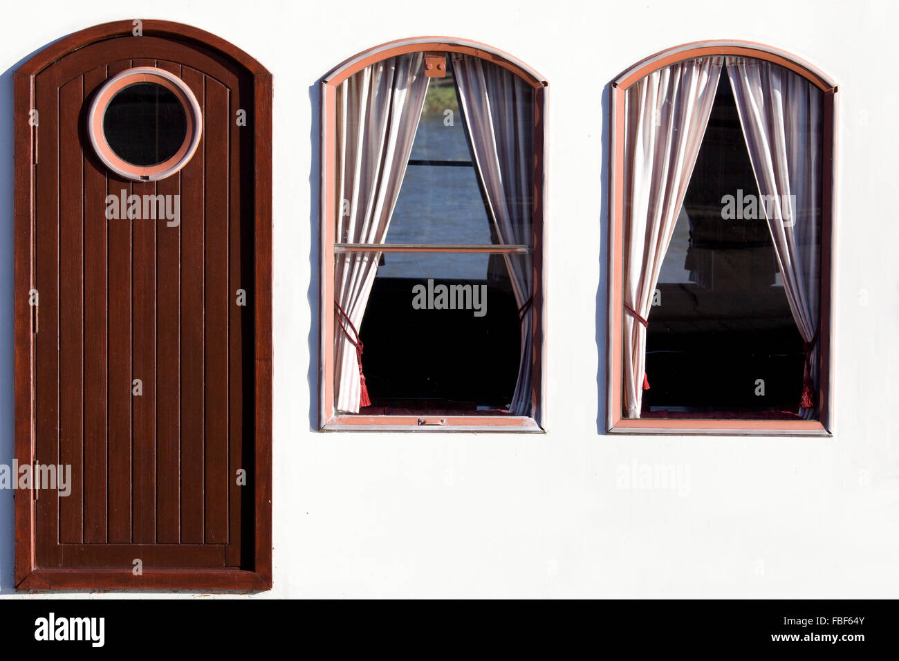 Saloon windows hi-res stock photography and images - Alamy