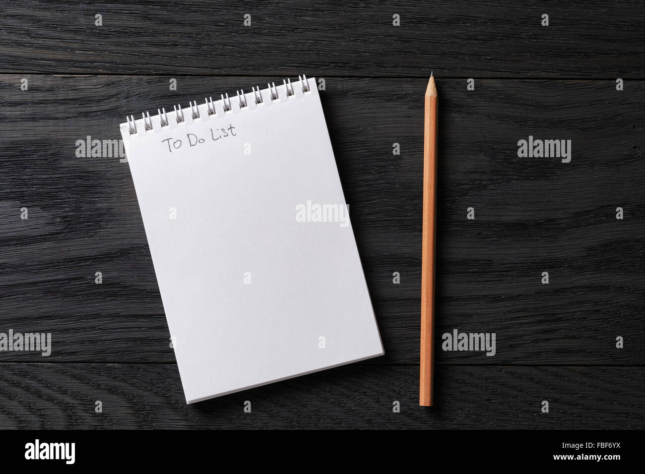 simple blank notepad with phrase to do list on rustic wood table Stock ...
