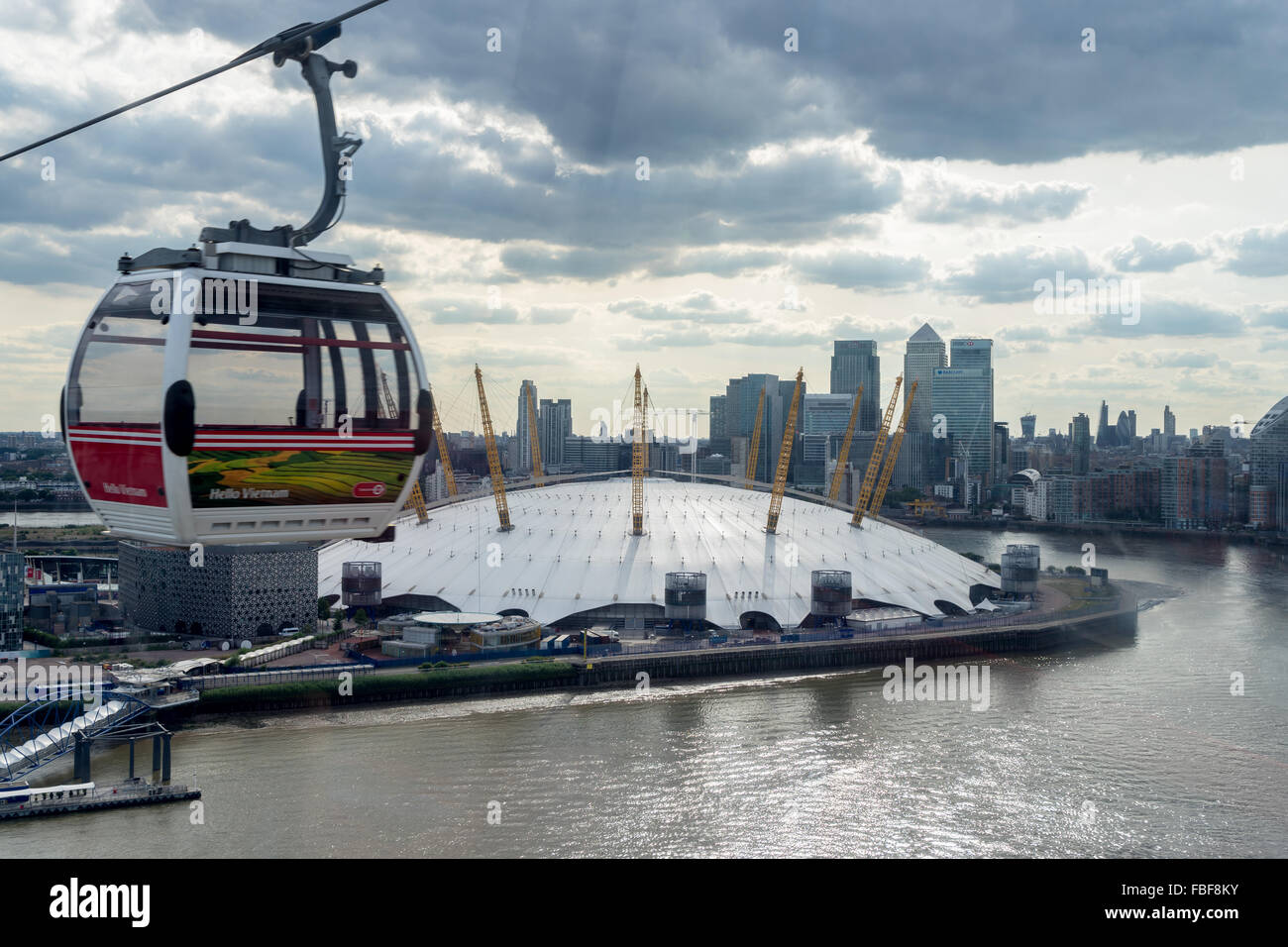 Gondola car construction hi-res stock photography and images - Alamy