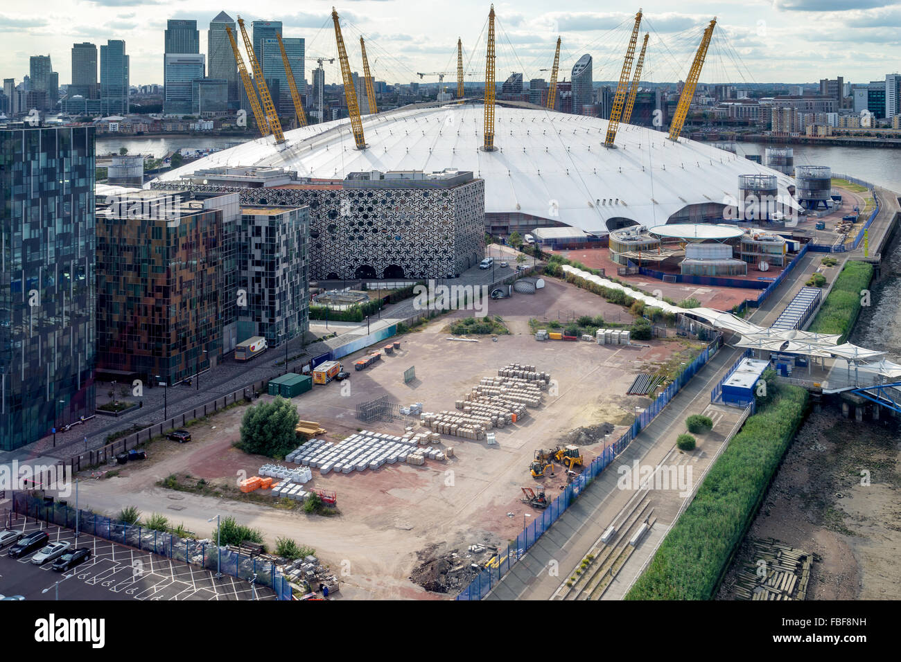 View of the O2 building Stock Photo - Alamy