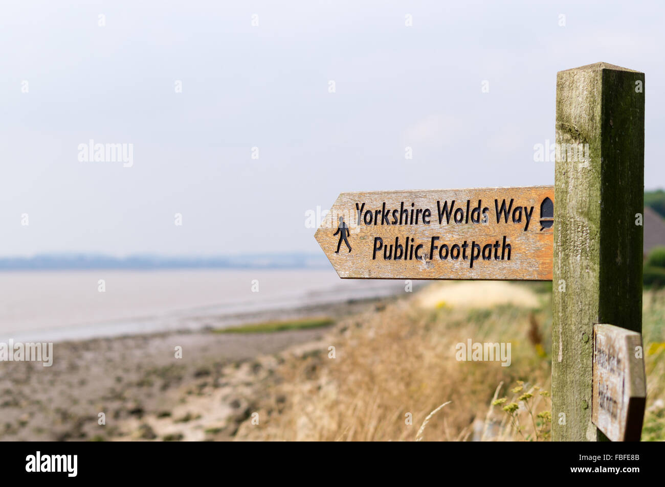 Yorkshire wolds way sign post hi-res stock photography and images - Alamy