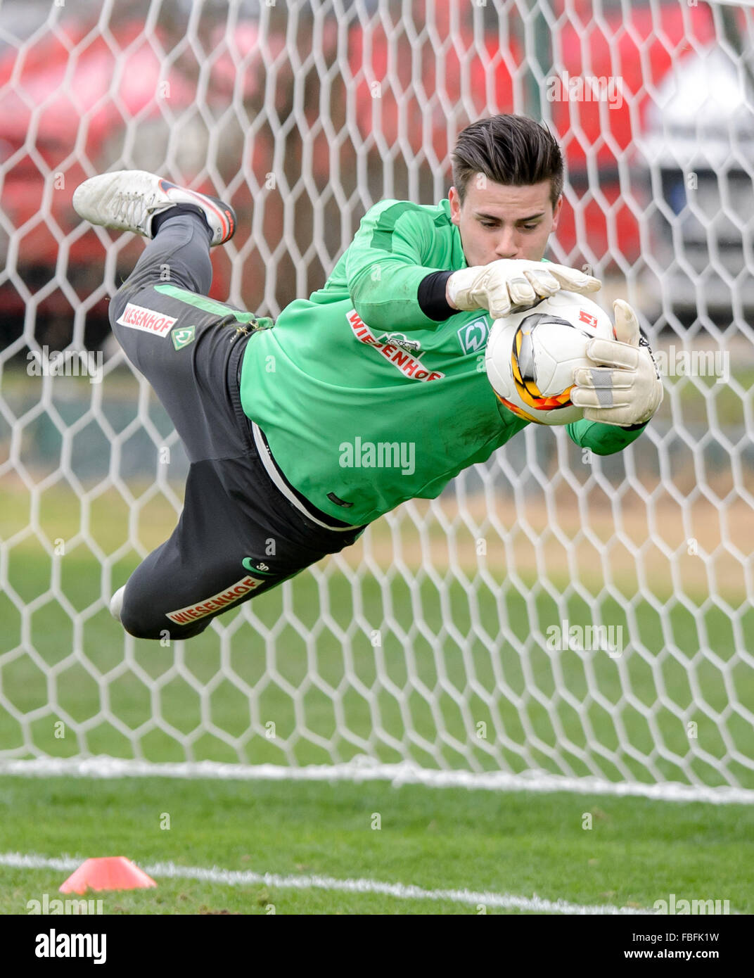 Belek, Turkey. 13th Jan, 2016. Goalie Michael Zetterer of Werder Bremen ...