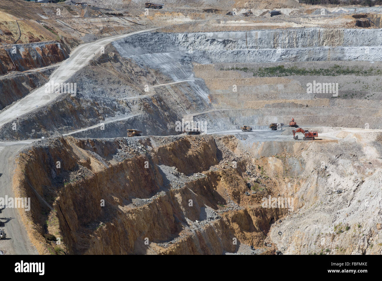 Open pit gold mine with equipment hi-res stock photography and images ...