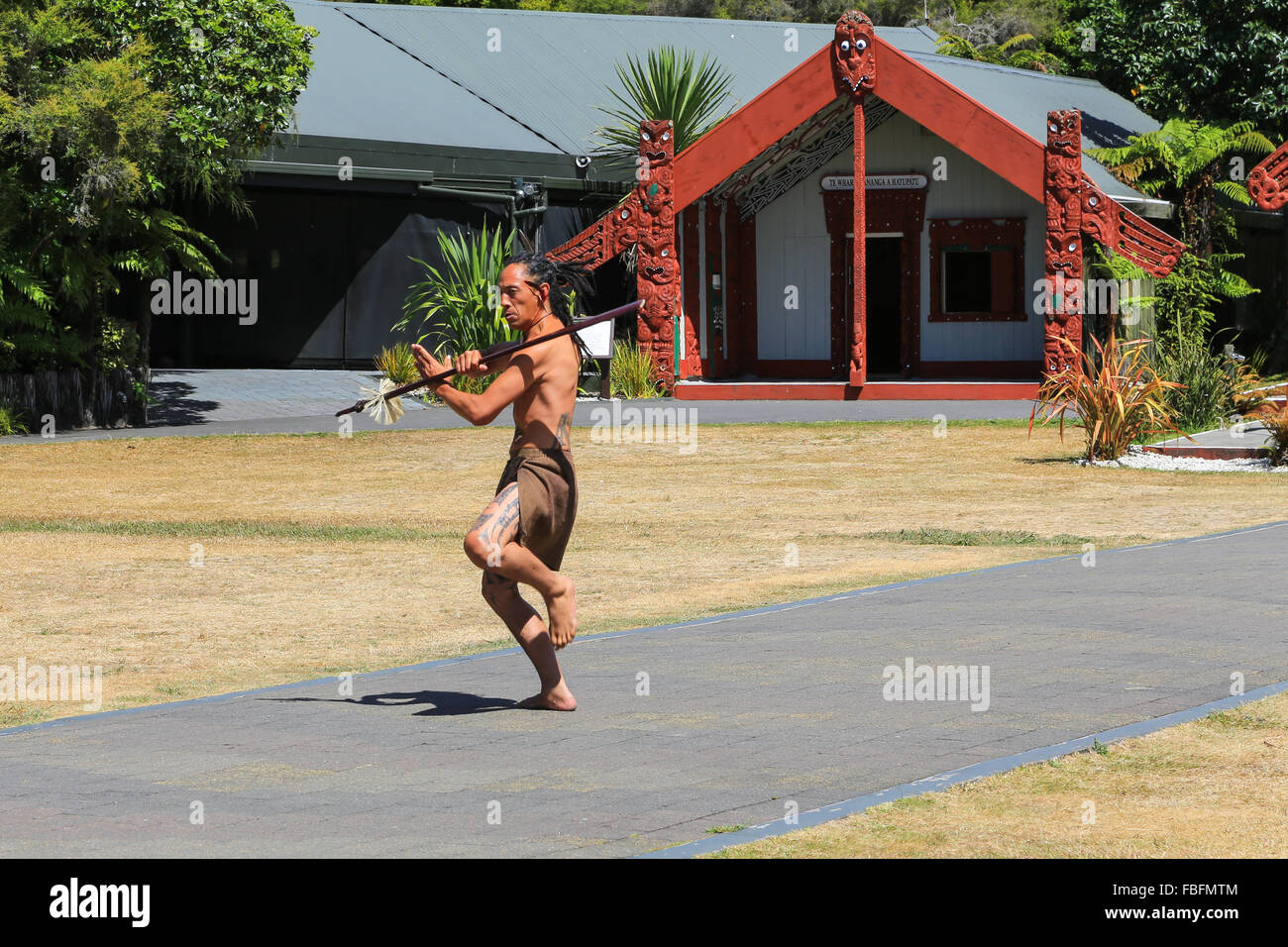 Traditional maori welcome hi-res stock photography and images - Alamy