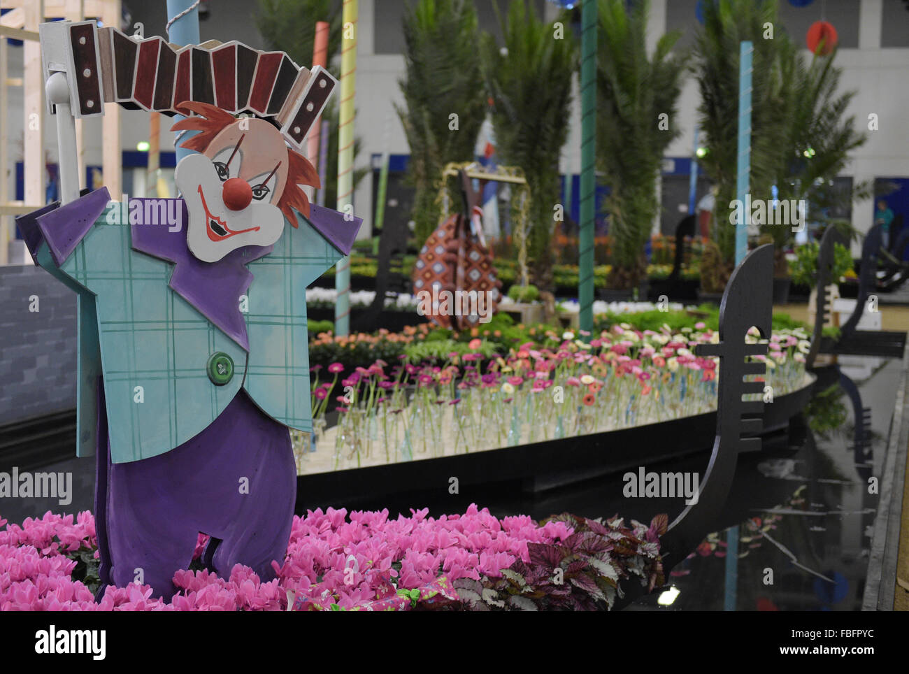 Berlin, Germany. 13th Jan, 2016. Under the motto "Karneval der Blumen ...
