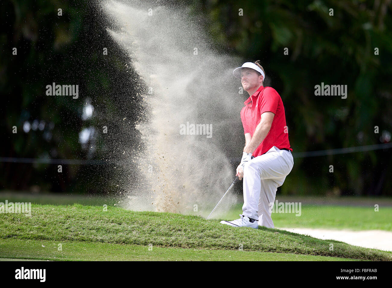 Honolulu, Hawaii, USA. 15th Jan, 2016. Russell Henley hits out of the ...