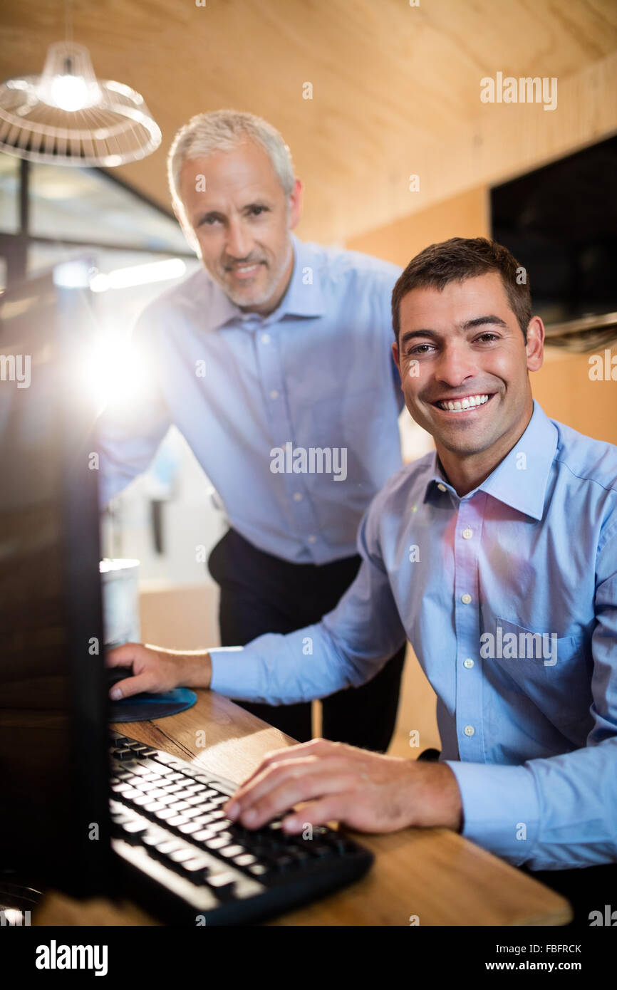 People working at computer hi-res stock photography and images - Alamy