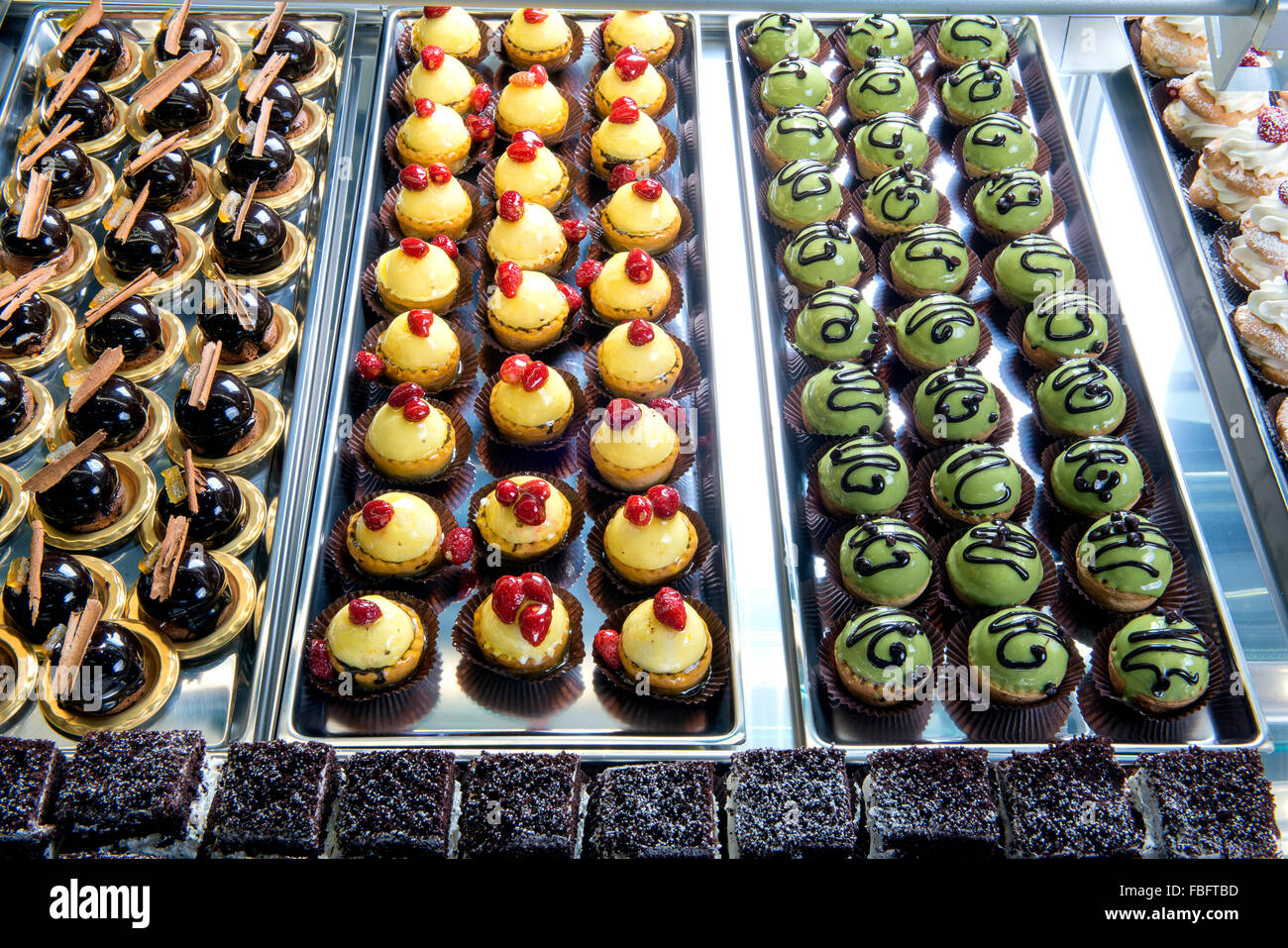 Display of delicious pastries in a italian pastry Stock Photo - Alamy