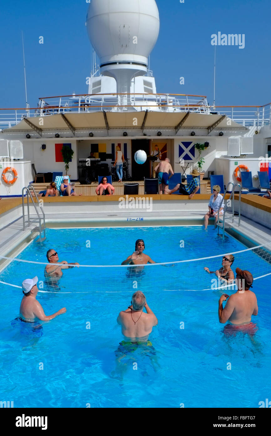 Swimming Pool Deck Norwegian Sun Cruise Ship Stock Photo - Alamy