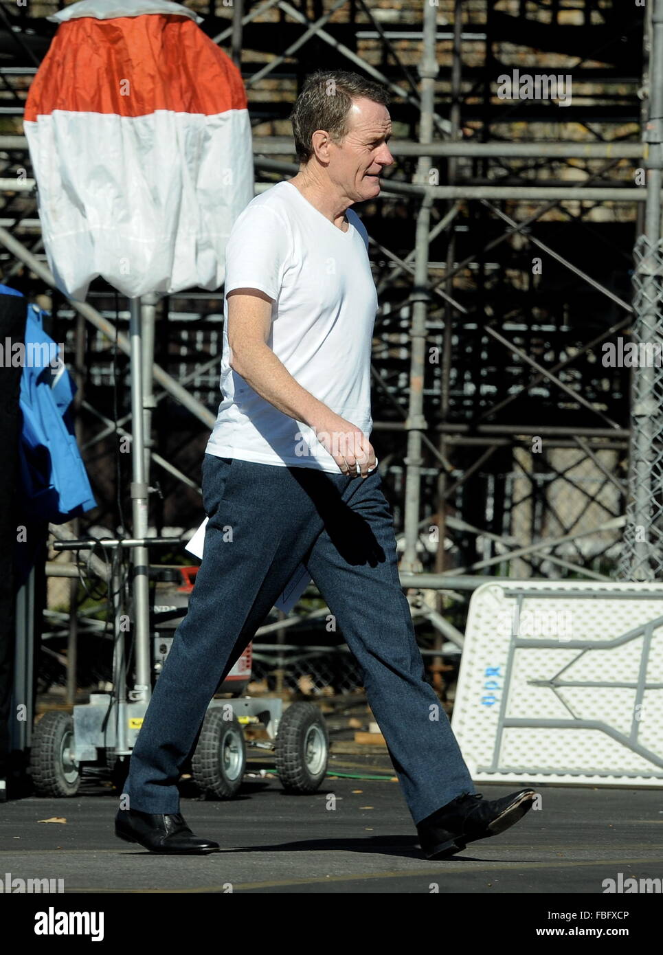 Bryan Cranston and Jennifer Garner seen on the set for their upcoming ...