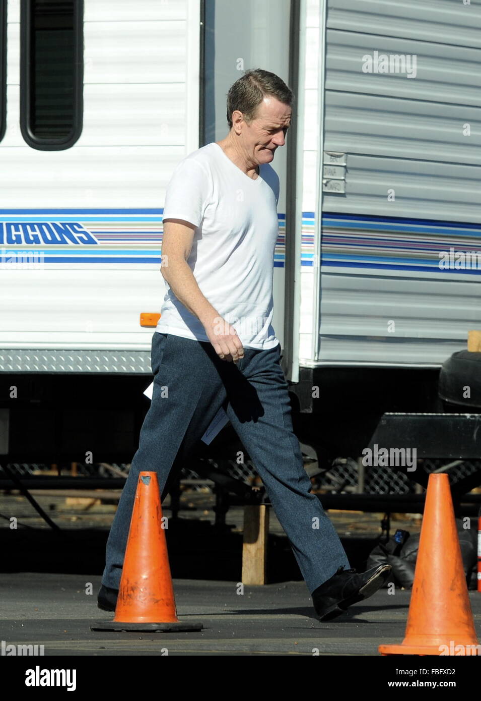 Bryan Cranston and Jennifer Garner seen on the set for their upcoming ...