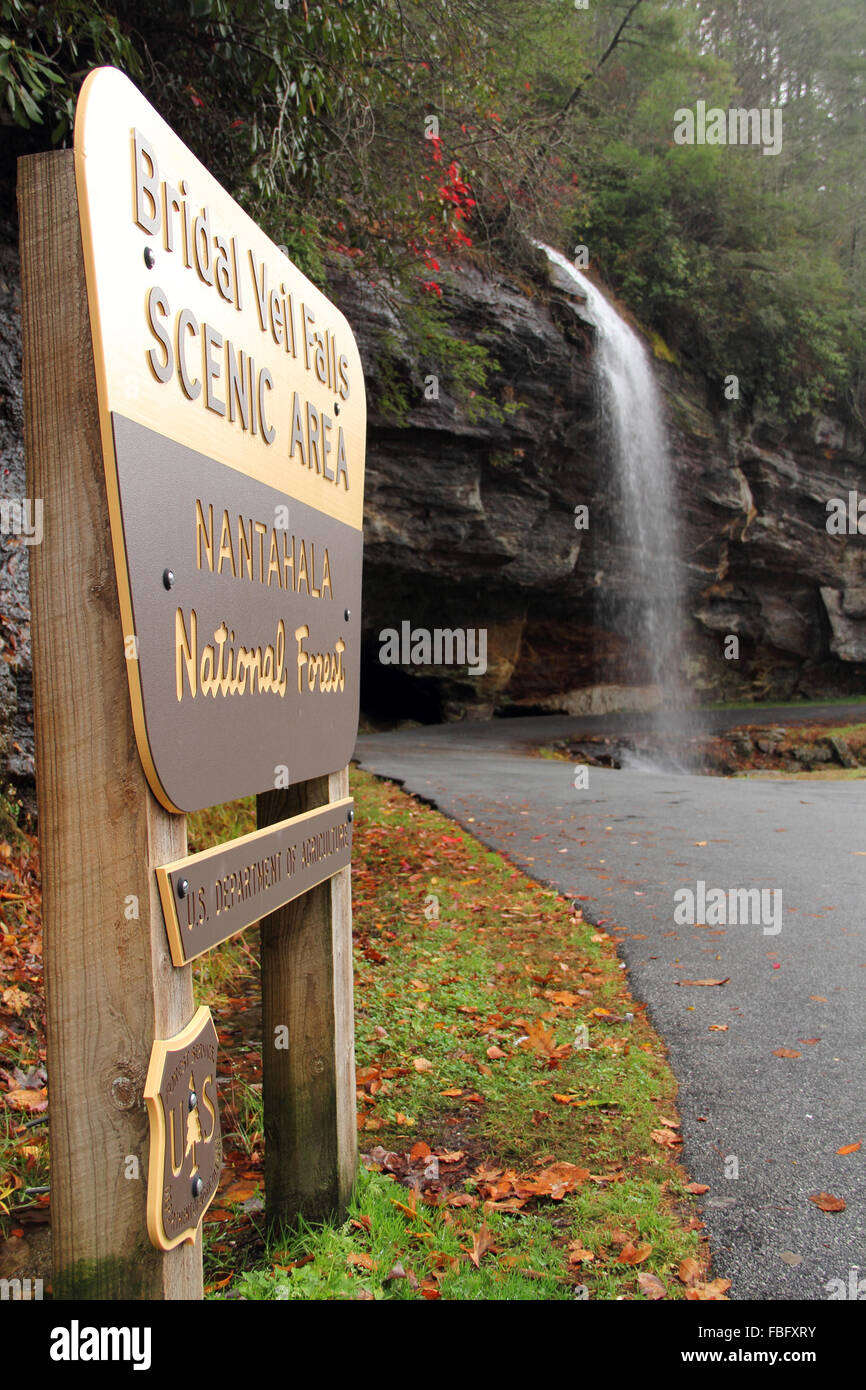 Bridal Veil Falls Sign Stock Photo - Alamy