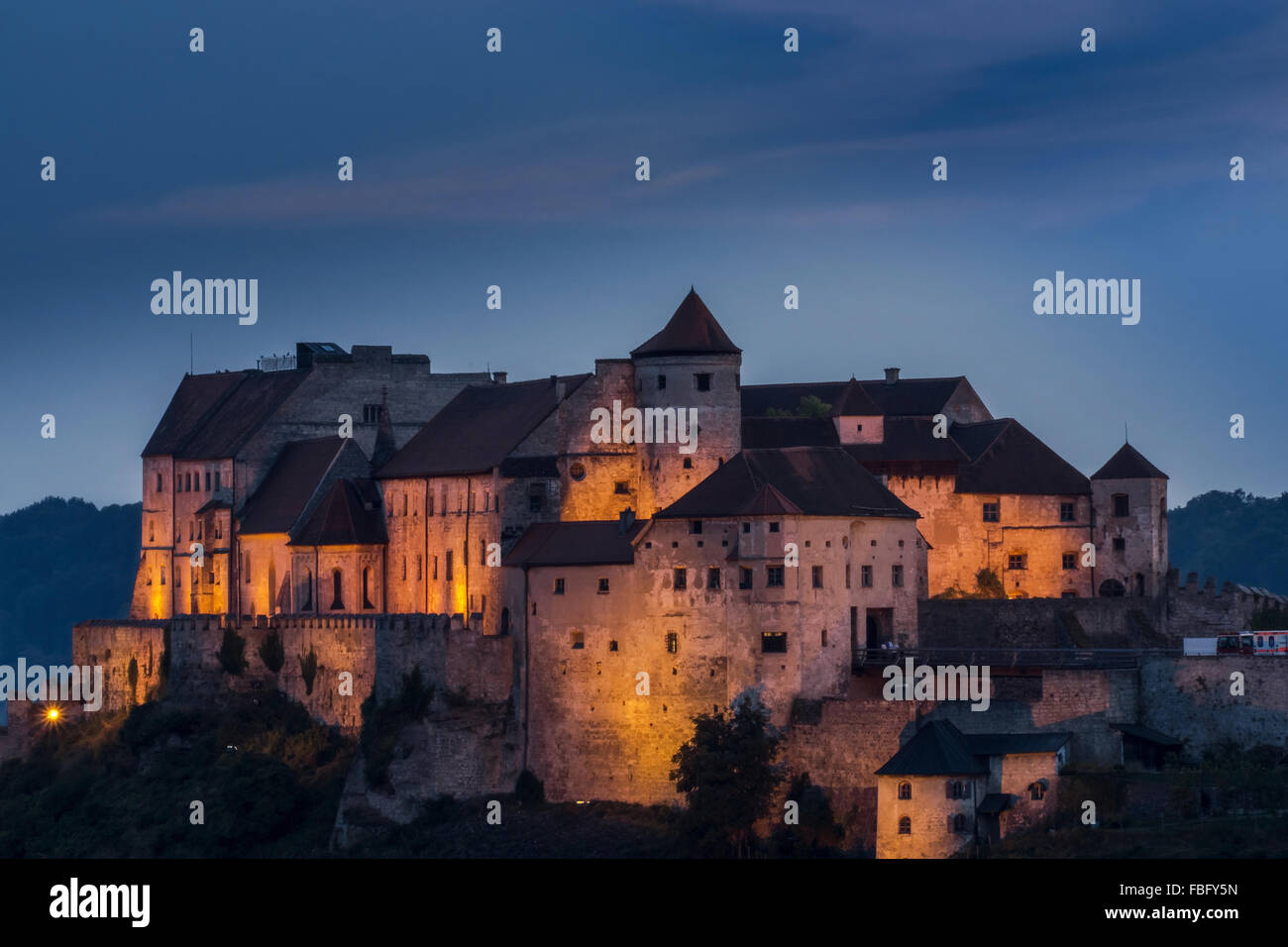 Burghausen castle bavaria night hi-res stock photography and images - Alamy