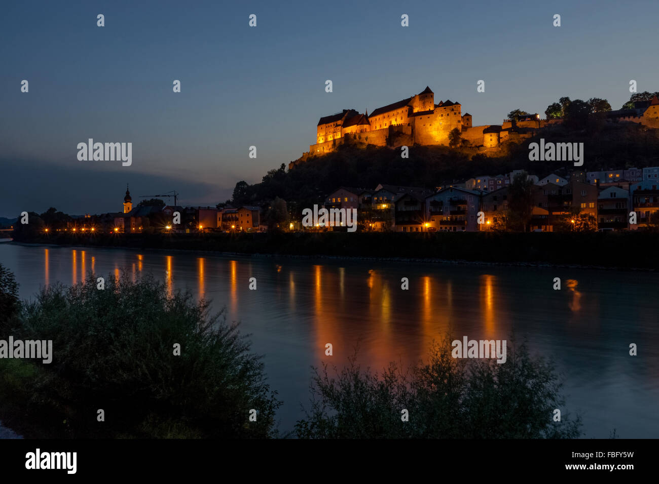 Burghausen castle bavaria night hi-res stock photography and images - Alamy