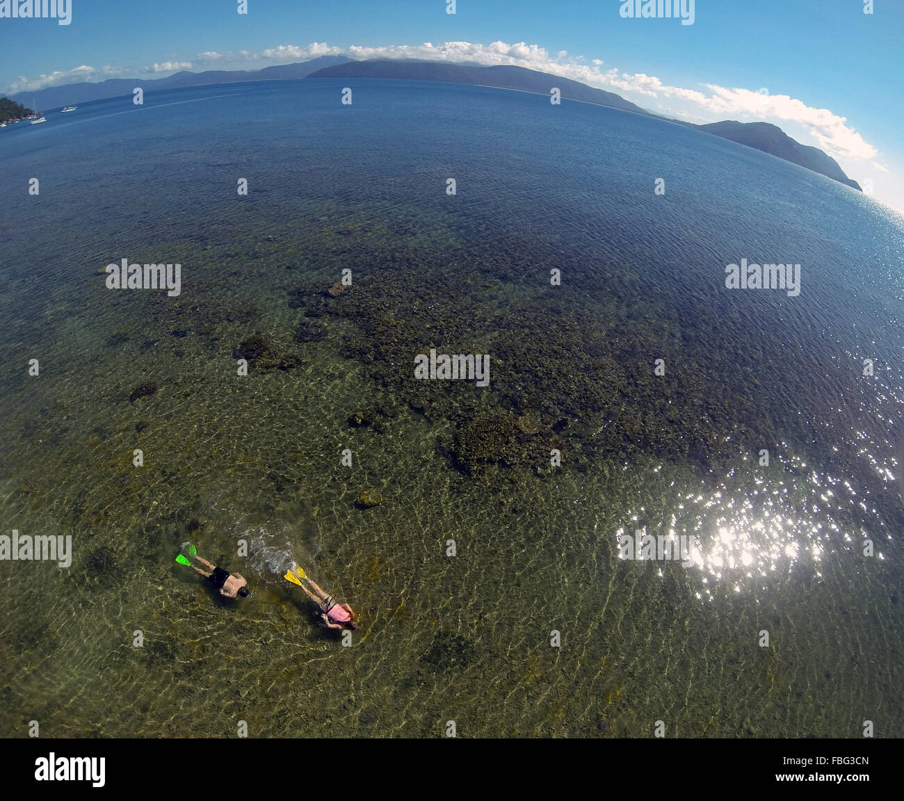 Fitzroy island queensland snorkelling hi-res stock photography and ...