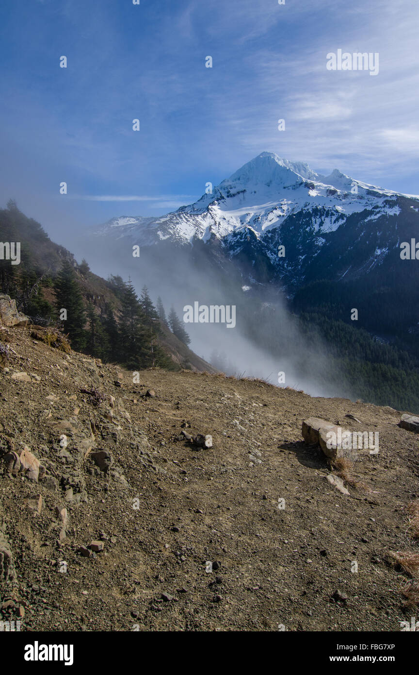 Mist covered pass hi-res stock photography and images - Alamy