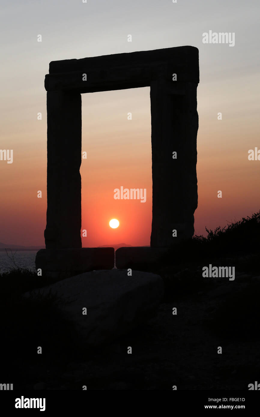 The Portara Gate of the Apollo Temple in Naxos island Stock Photo - Alamy