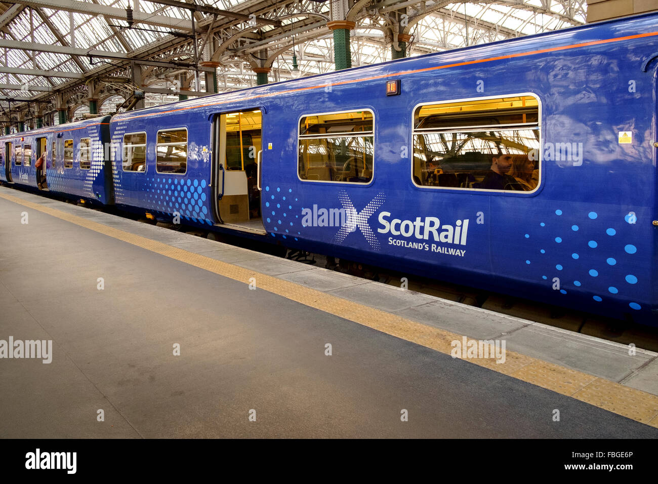 Train scotrail hi-res stock photography and images - Alamy