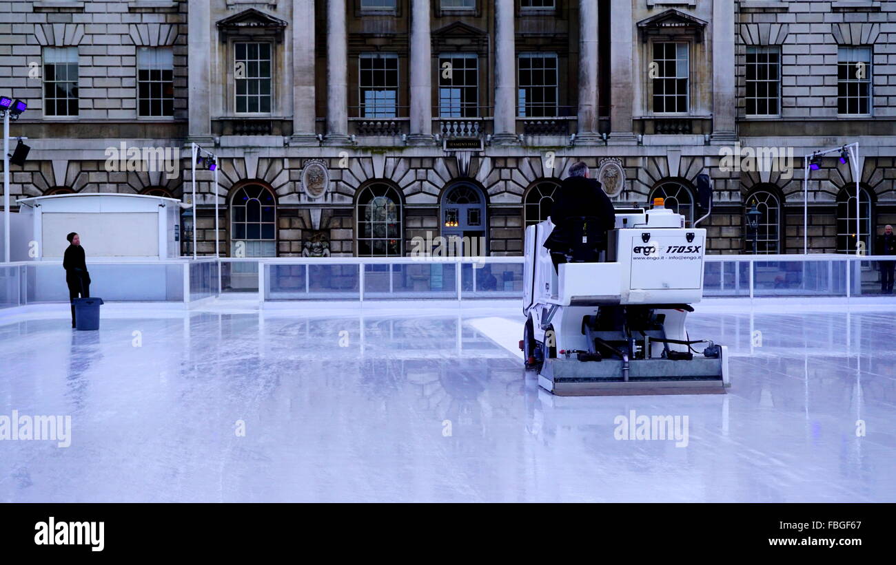 Maintenance team hi-res stock photography and images - Alamy