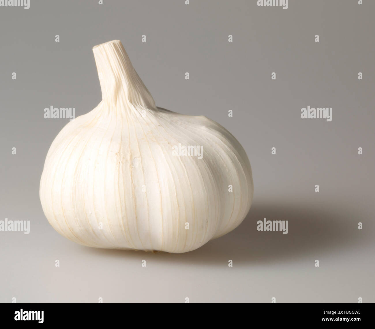Garlic Bulb Close Up Stock Photo - Alamy