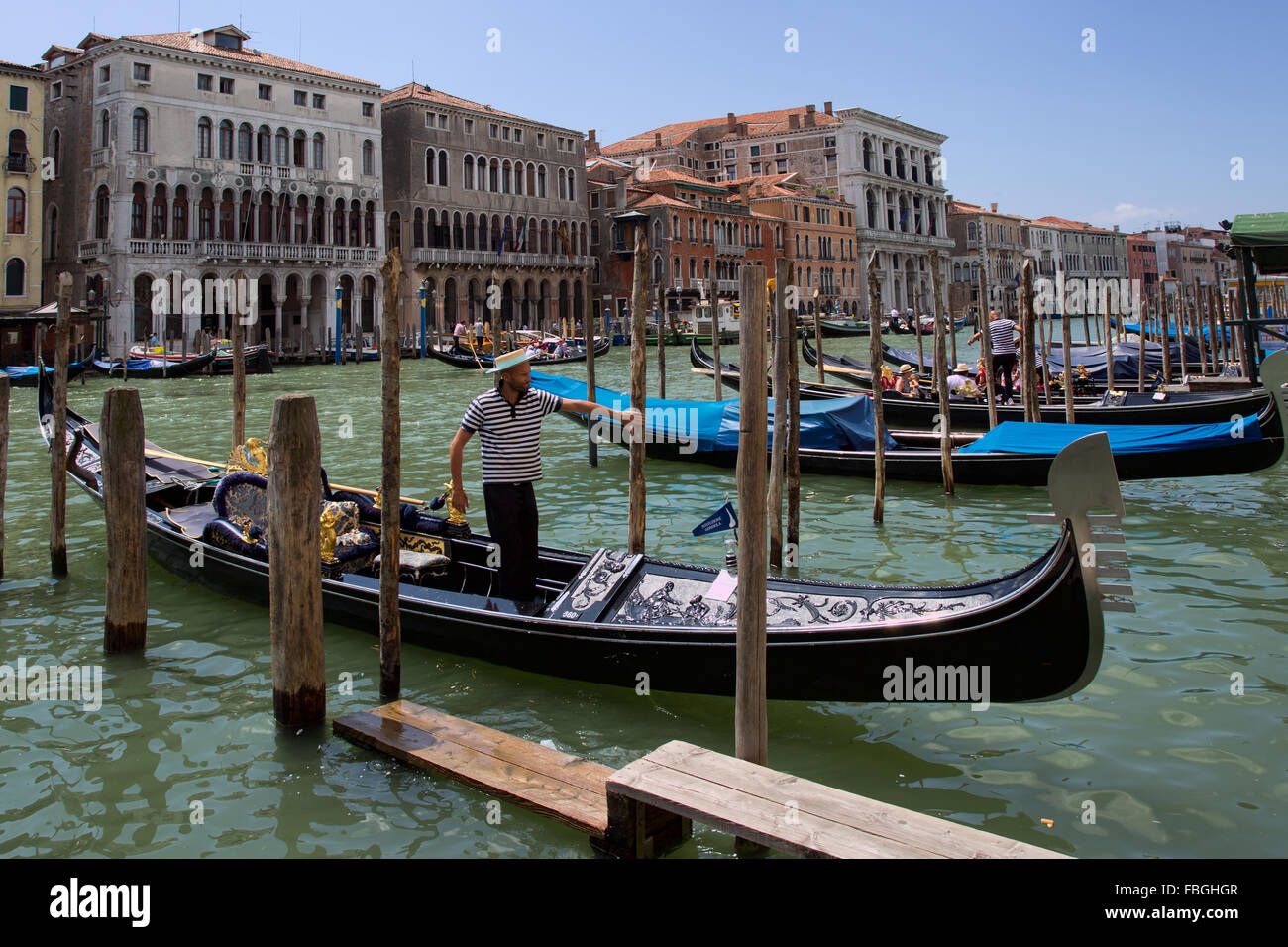 Gondola moorings venice hi-res stock photography and images - Alamy