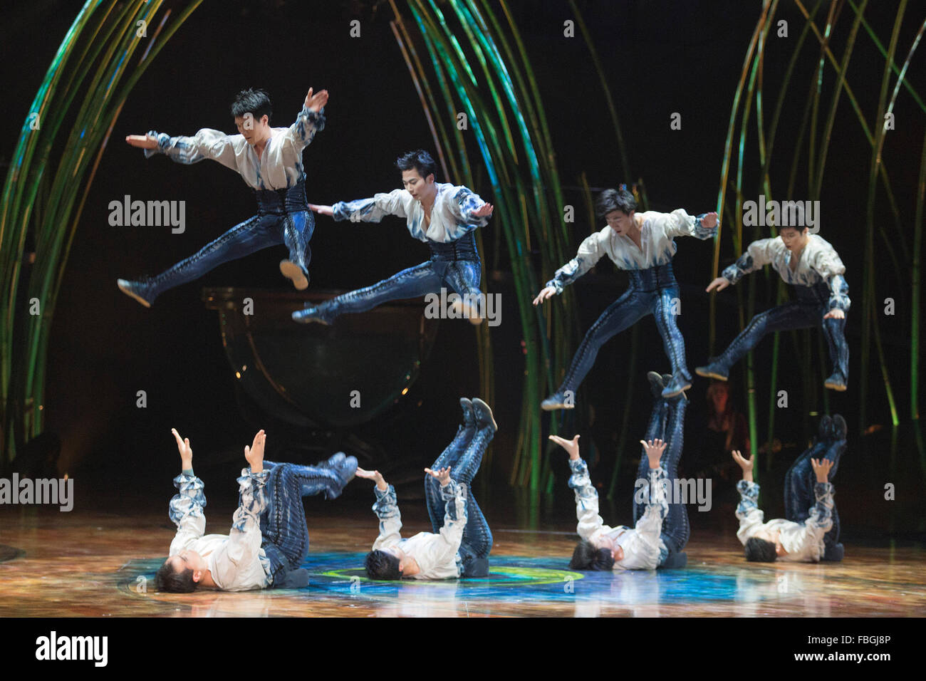 London, UK. 15 January 2016. Icarians performed by Chinese artists Du ...