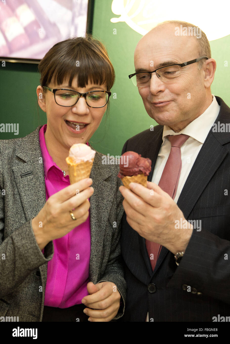 Premier ice cream hi-res stock photography and images - Alamy