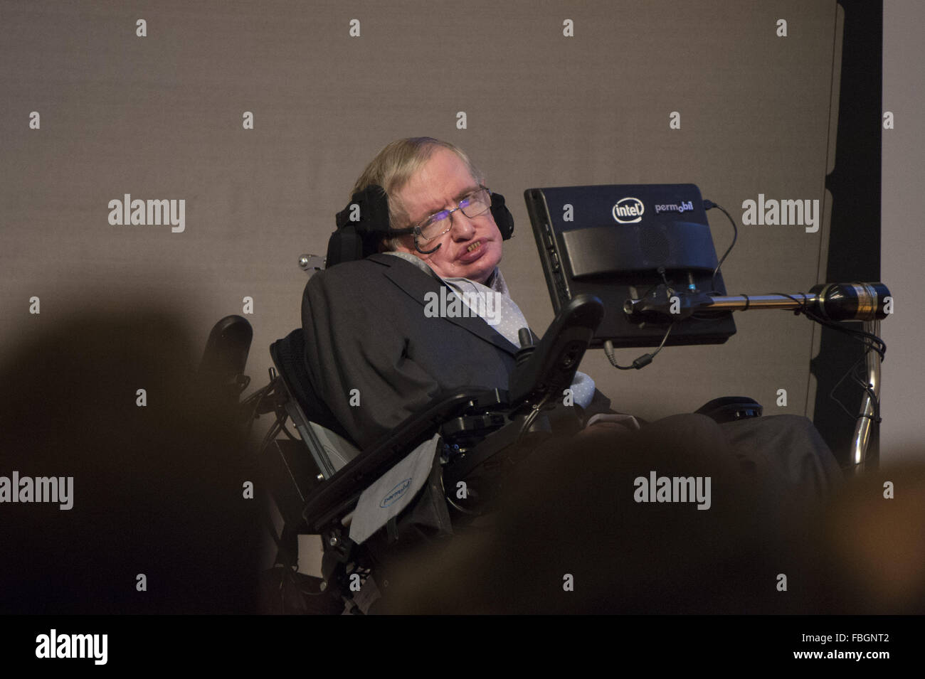 Professor stephen hawking royal society hi-res stock photography and ...
