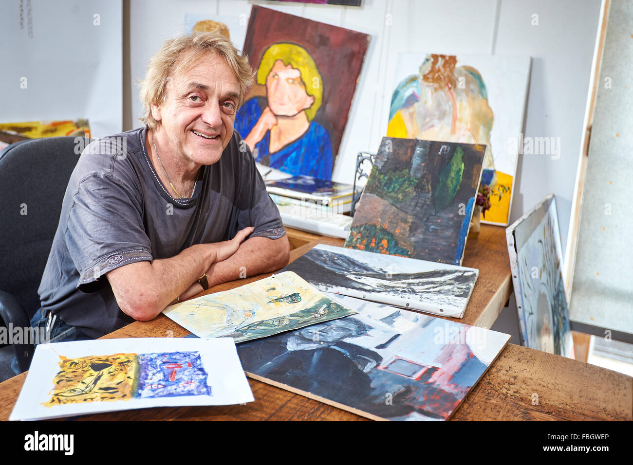 Artist Orde Levinson pictured in his studio Stock Photo - Alamy