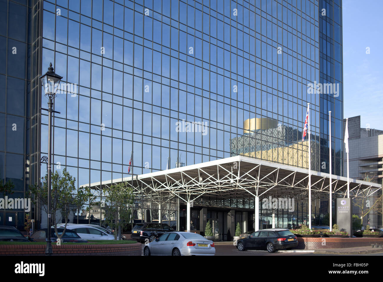 Birmingham library cladding hi-res stock photography and images - Alamy