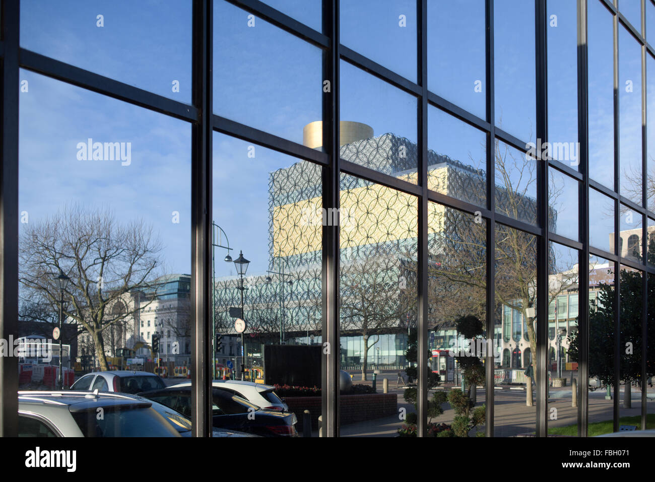 Birmingham Library Centenary Square Reflected in the Hyatt Regency ...