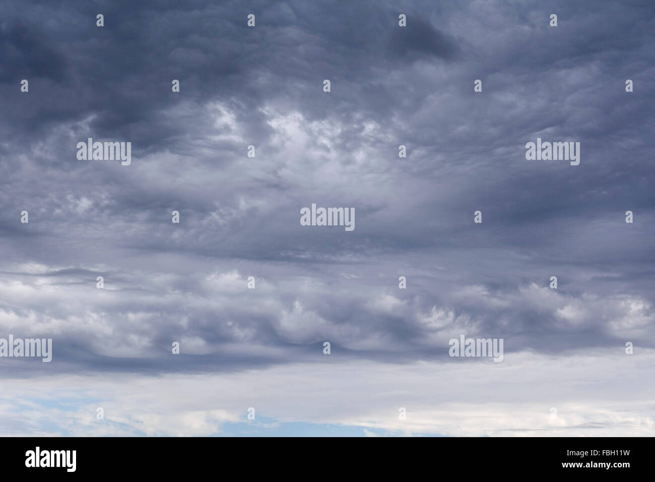 Moving across the sky hi-res stock photography and images - Alamy