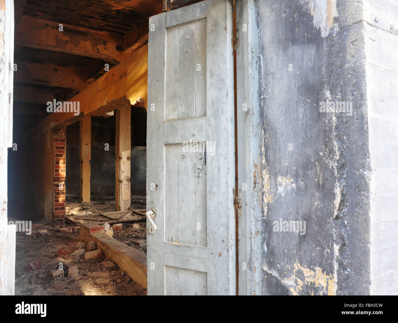 old wooden door opening Stock Photo - Alamy