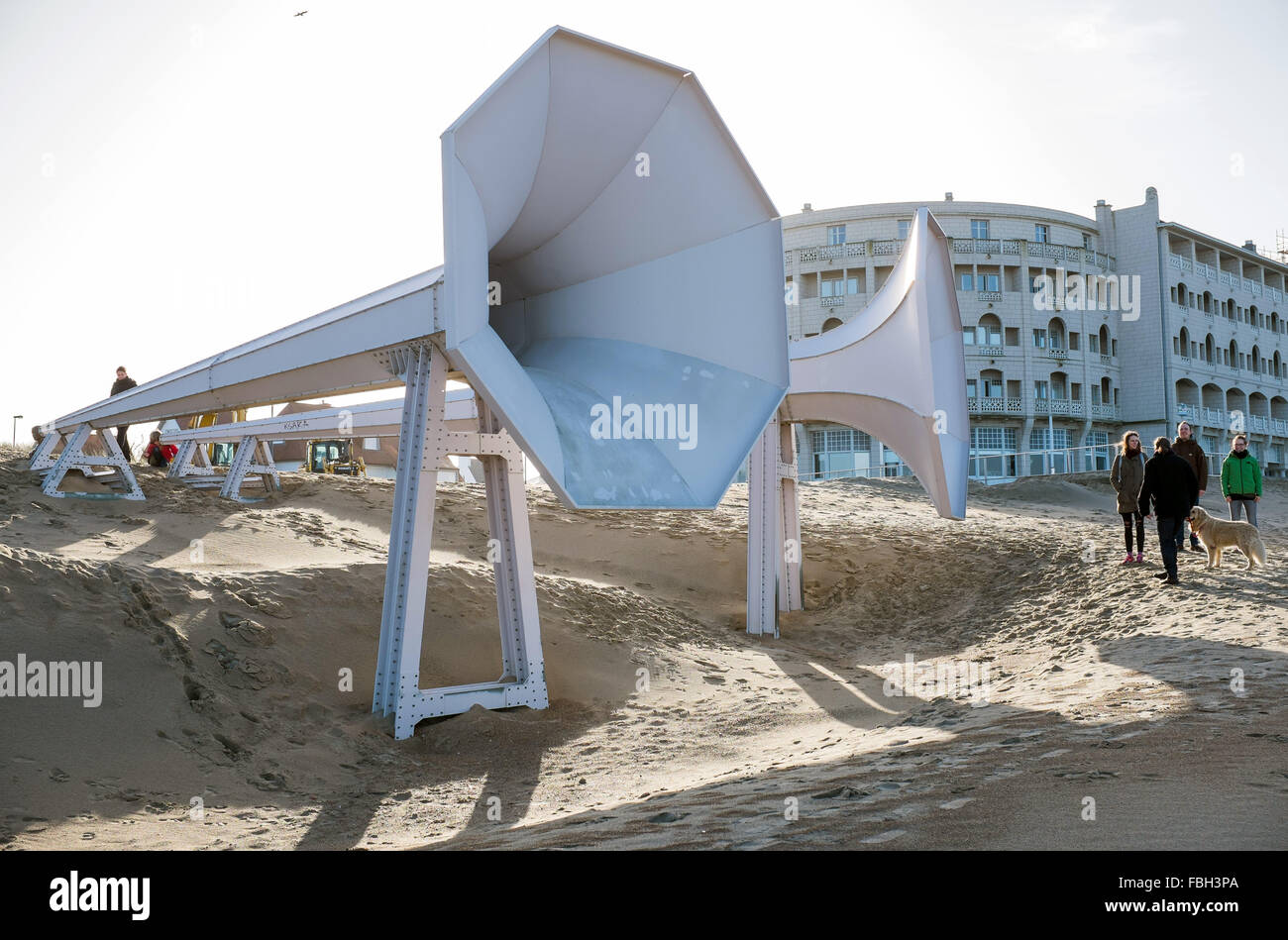 Westende, Belgium. 31st Dec, 2015. The sculpture 'I can't hear it' from ...