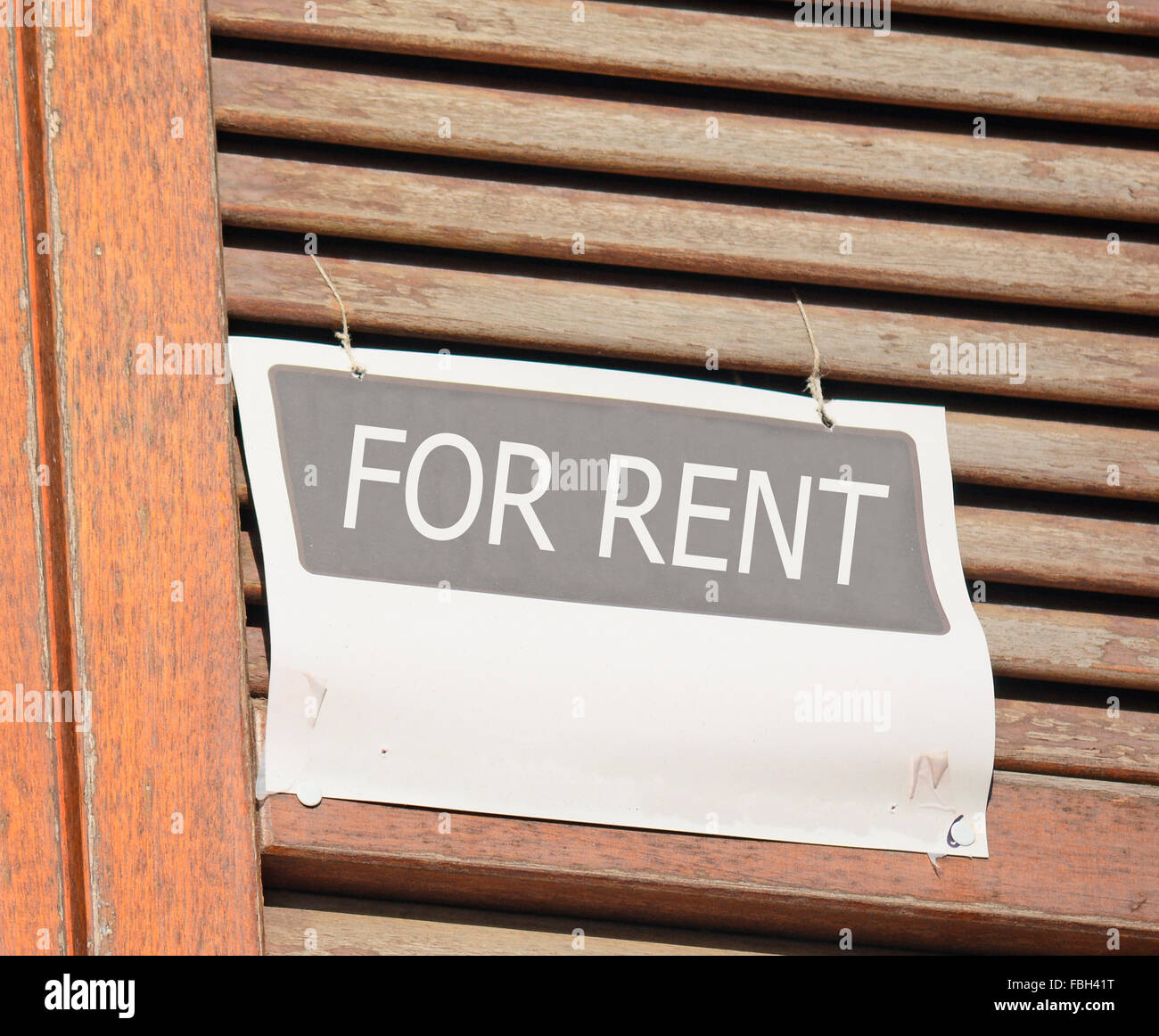 "for rent" sign on a wooden shutter Stock Photo - Alamy