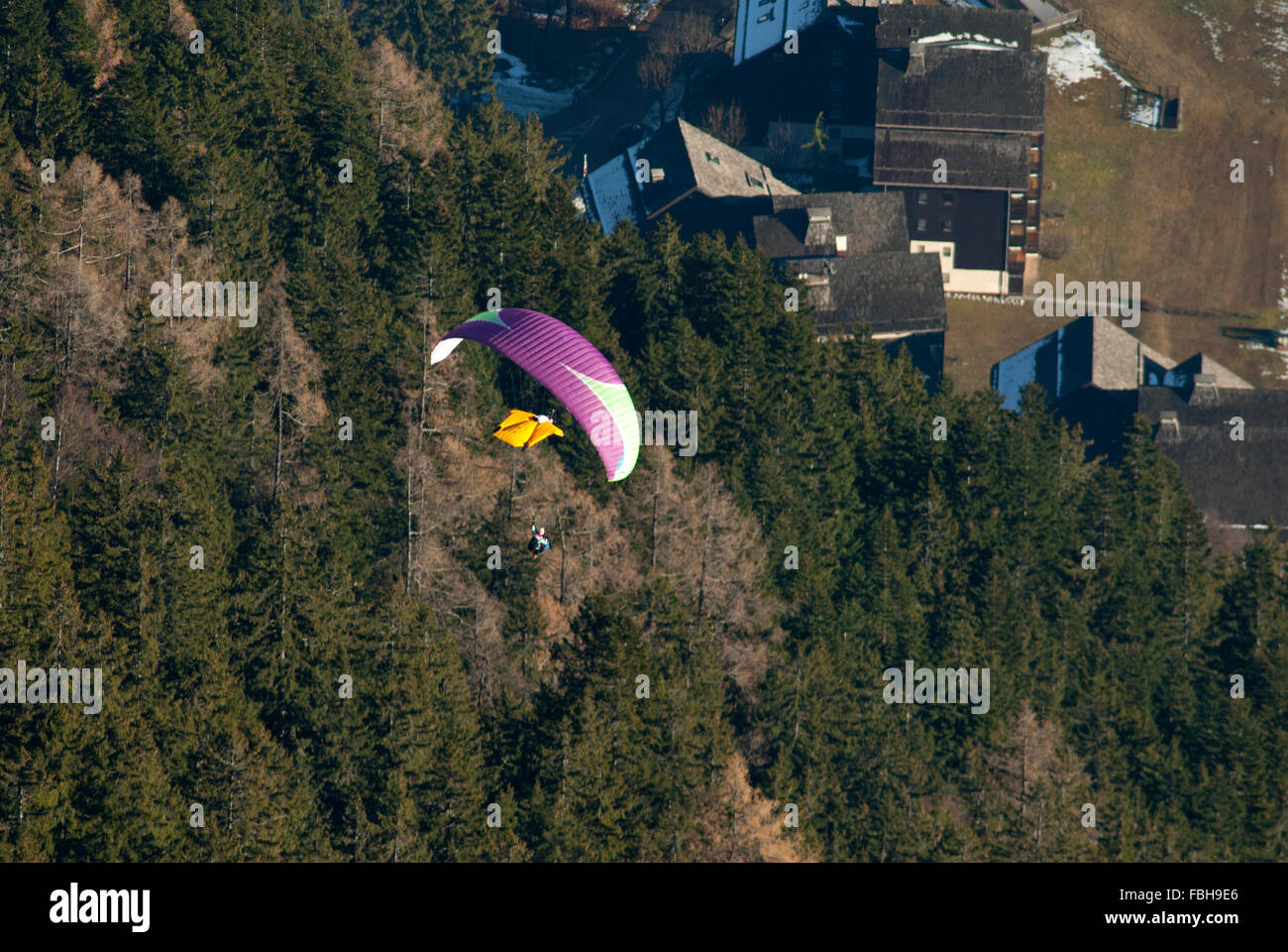 Wingsuit flying hi-res stock photography and images - Alamy