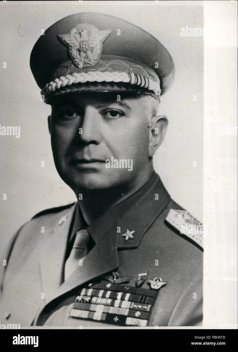 Chief staff italian army hi-res stock photography and images - Alamy